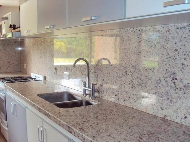 Granito Blanco Dallas en CDMX | Mármoles y Granitos